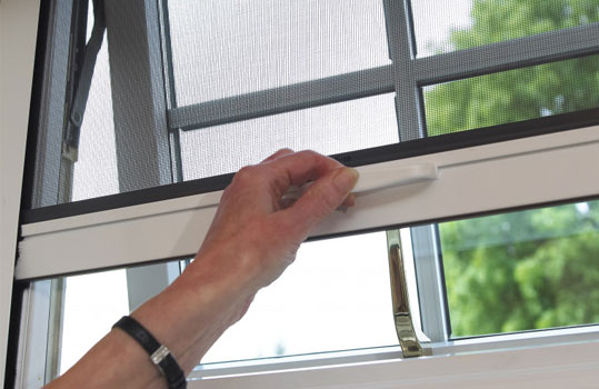 Roller-Flyscreen-Window – NI Fly Screens